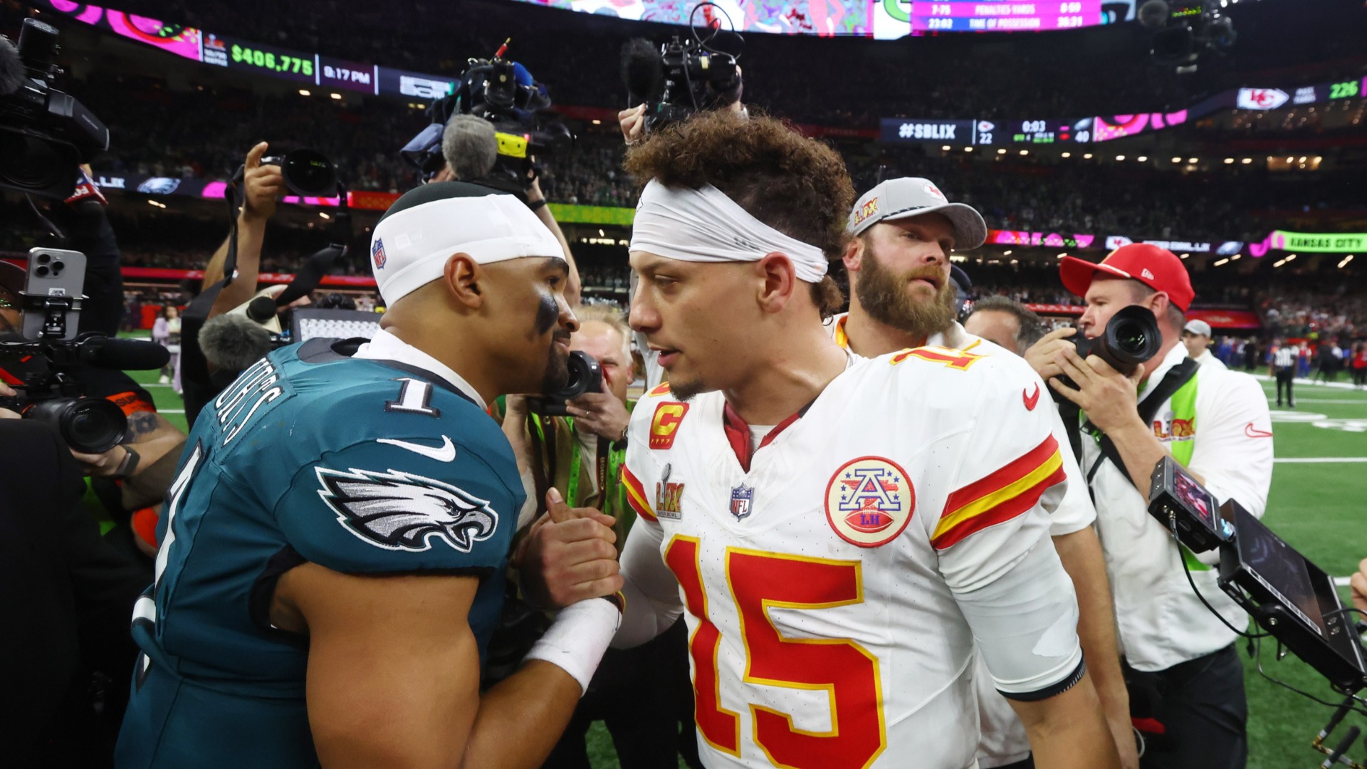Debating NFL Greats: Mahomes vs. Super Bowl Legends