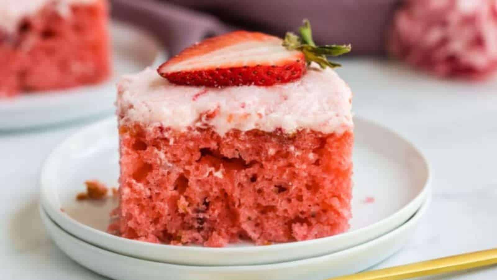 15 Refreshing Strawberry Desserts Perfect for Spring and Summer