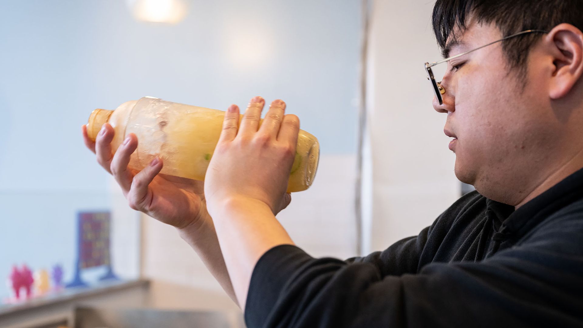 A New Shop in San Gabriel Serves ‘Duck Shit’ Lemon Tea and Fried Stinky ...