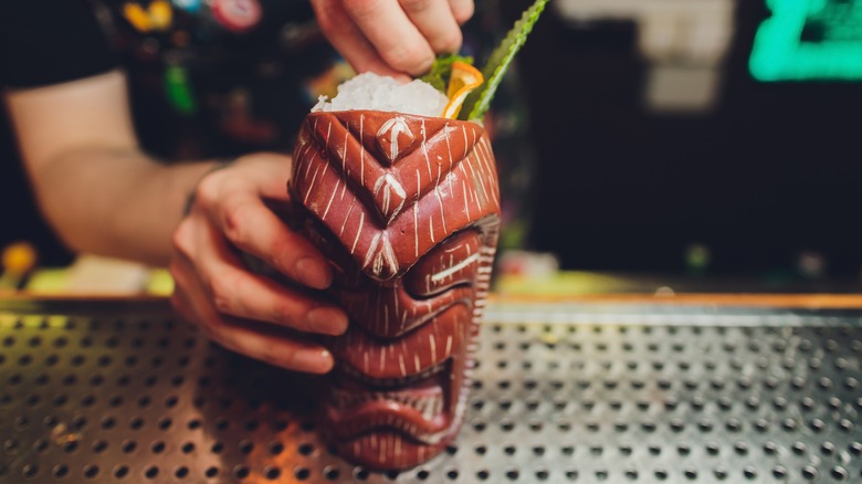 There's A Reason Tropical Drinks Are Served Over Crushed Ice