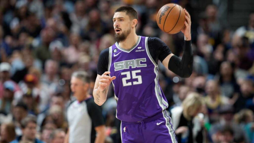 Lakers ya tiene un poste tras caerse el cambio por Mark Williams ...