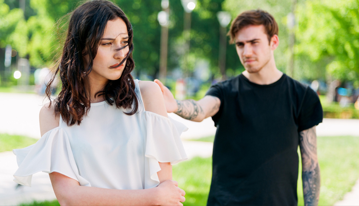 13 Signs Your Relationship is Holding You Back