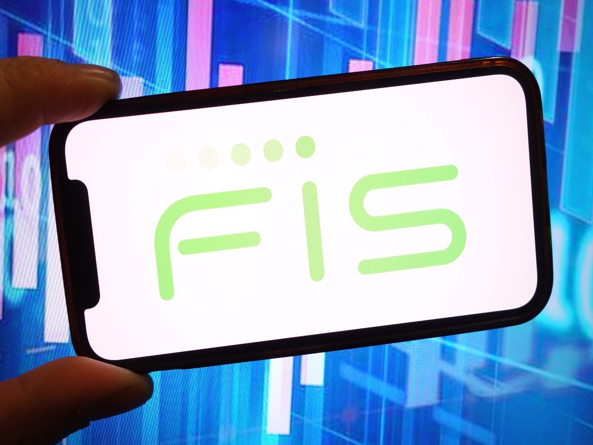 FIS Stock Dives 15% After Q4 Revenue, Guidance Disappoints Investors ...