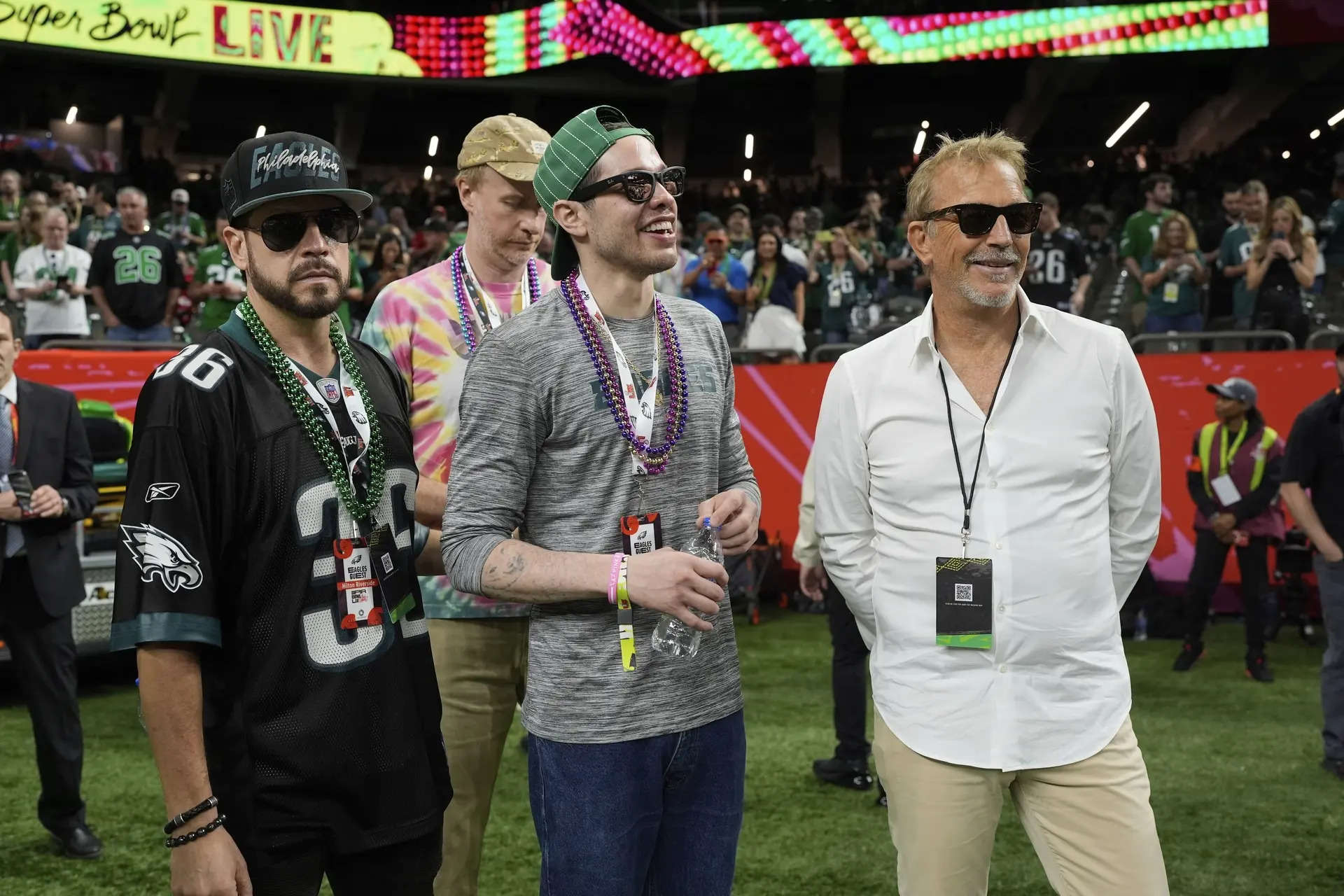 Who was Kevin Costner deep in conversation with at Super Bowl 2025 ...