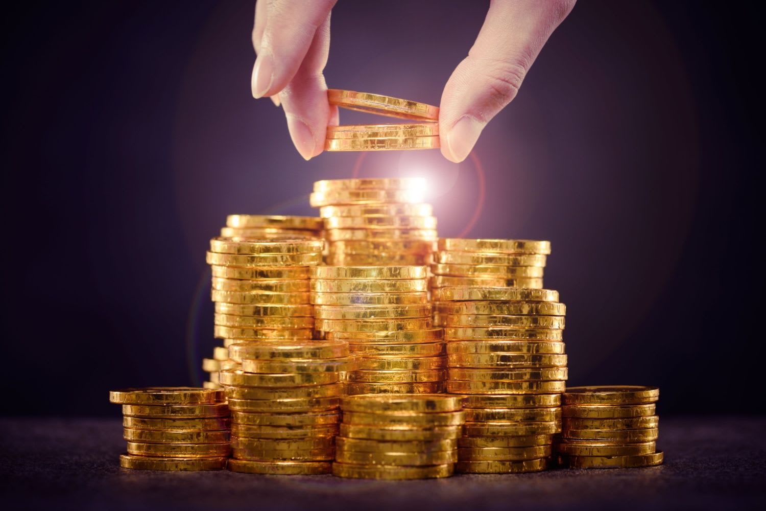 When Will Gold Stocks Go Up? Experts Talk Outlook for Equities and Price