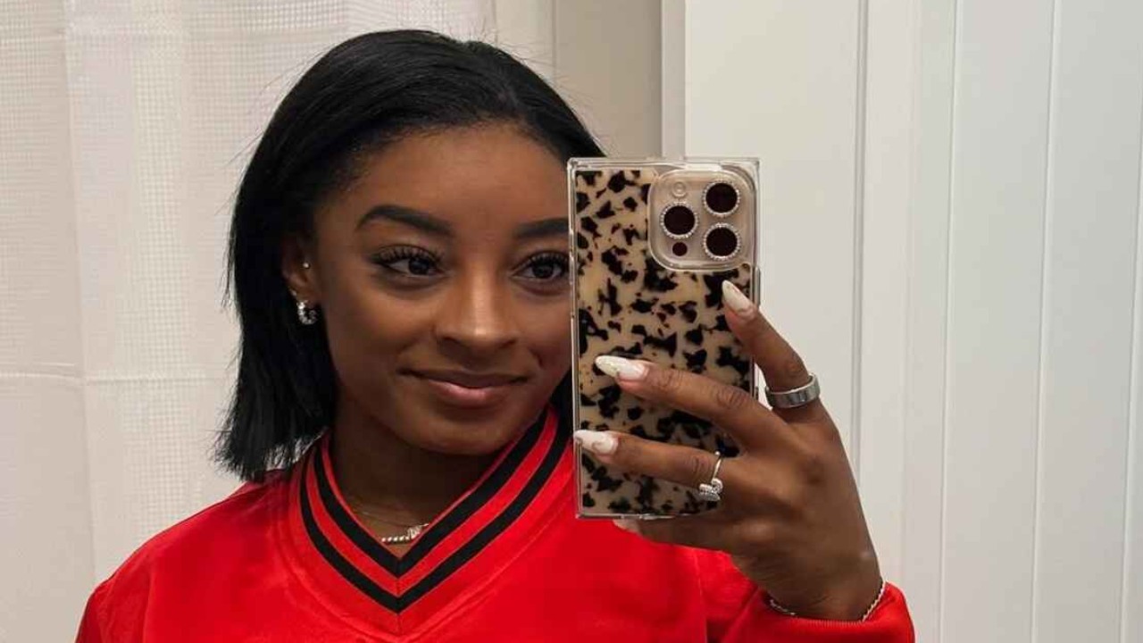 Simone Biles Has a Heartfelt Reunion With Her Coach Amid Spending Her ...
