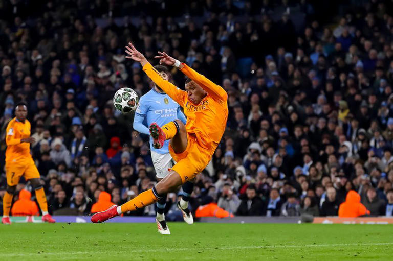 Jude Bellingham and Vinicius Jr ‘laugh at Kylian Mbappe’ as Man City ...