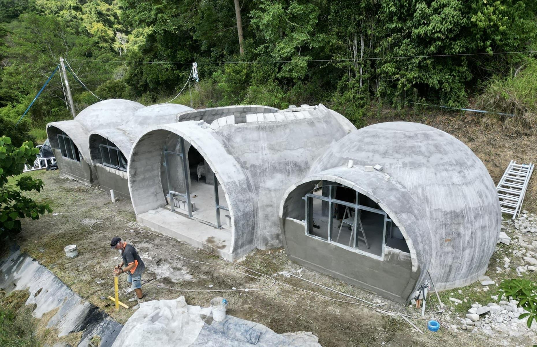 Inside the stunning $130k bubble home an Aussie sculptor built