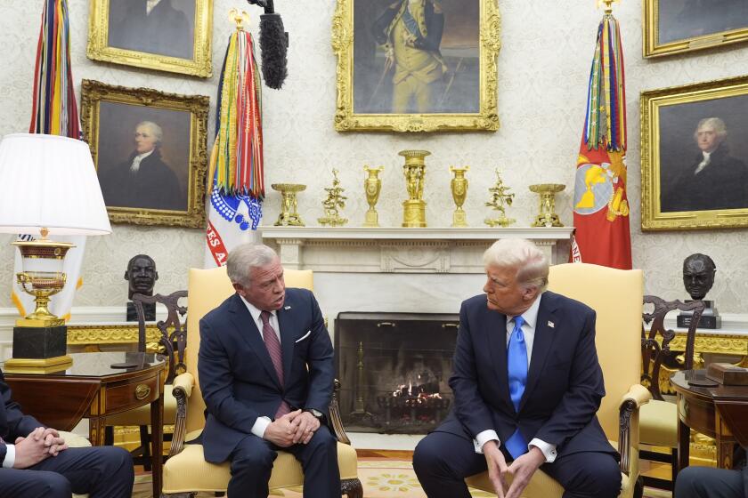 Después de reunirse con Trump, el rey de Jordania dice que se opone a ...