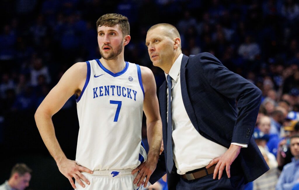 Andrew Carr Doesn’t Quit: How Kentucky’s Team Dad Battled Back Pain to ...