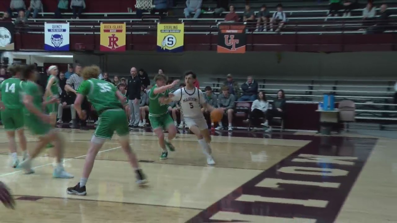 Moline Maroons basketball shakes Geneseo Maple Leafs 73-55
