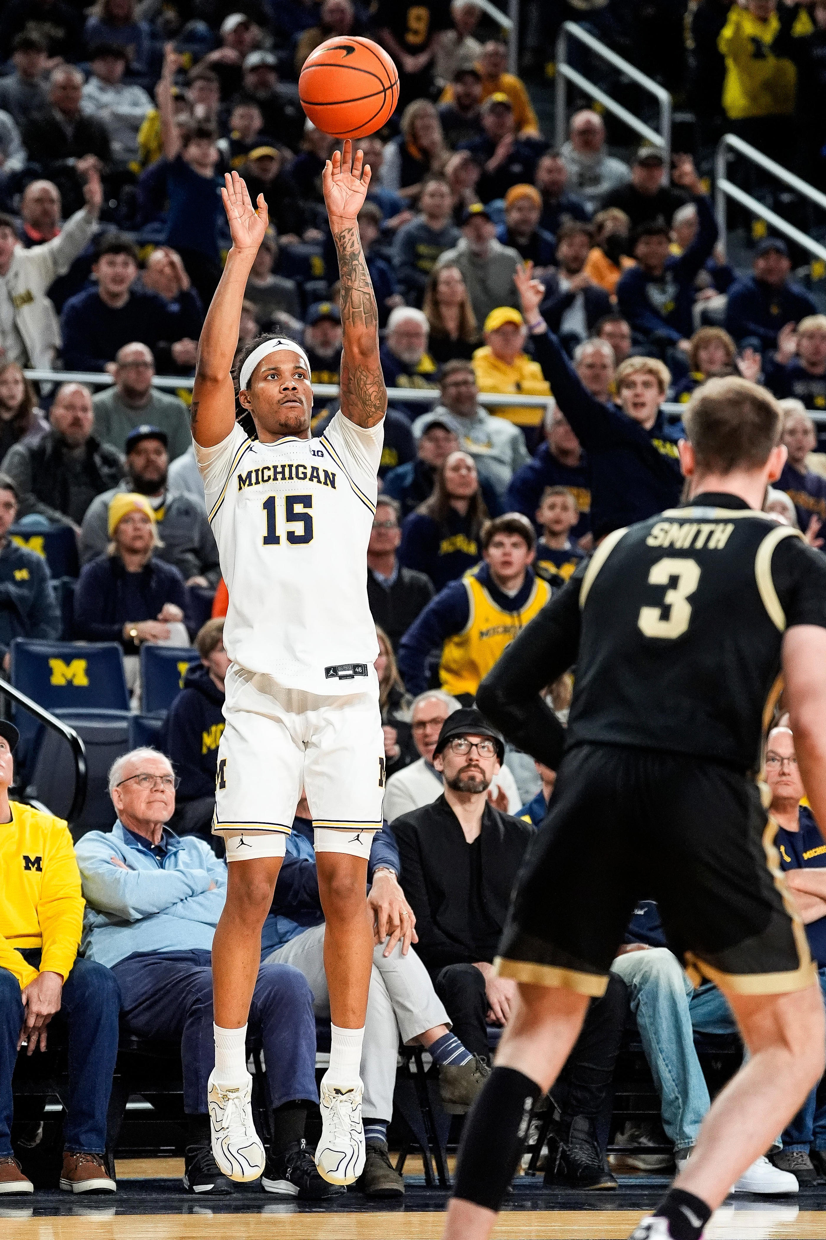 Michigan's Rubin Jones known for making 'invisible plays': Now he's ...