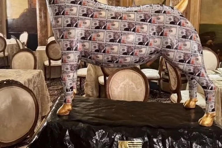 'Hideous' goat figure at Mar-a-Lago made from $100 bills showing Trump ...