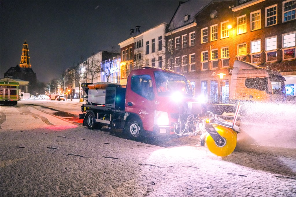 Dag van grote verschillen: in het noorden koud, sneeuw en code geel