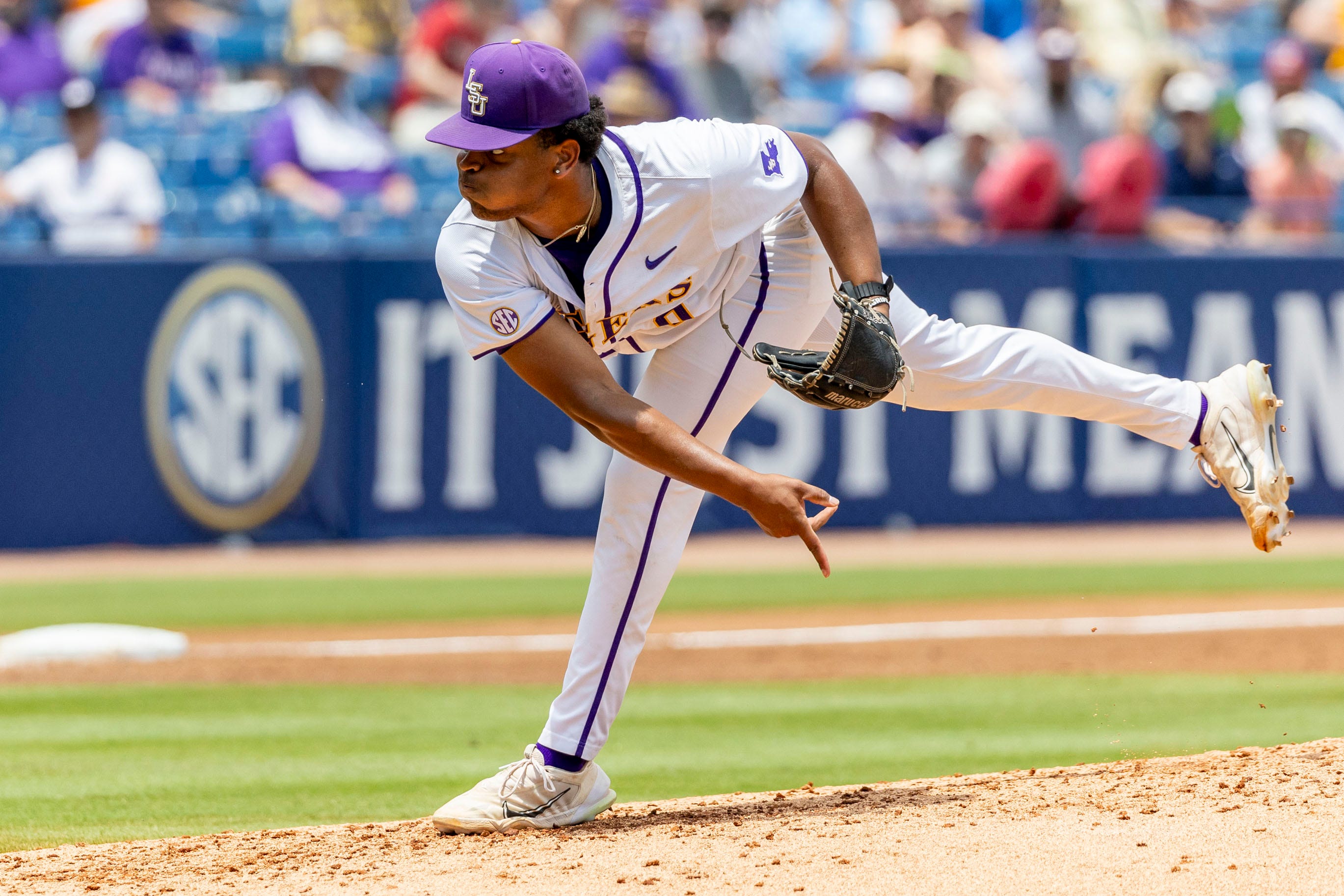 Complete LSU baseball schedule for opening weekend at Alex Box Stadium