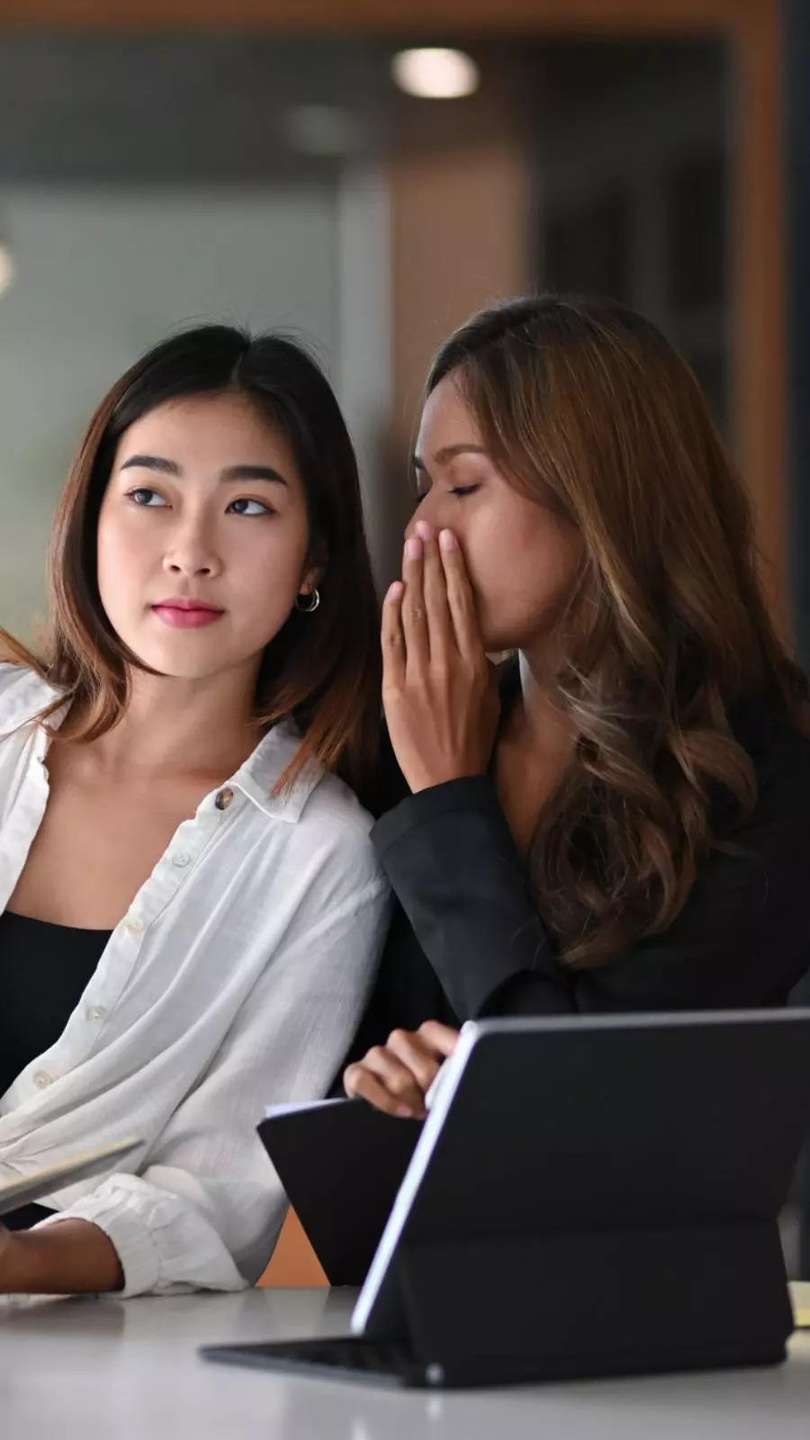 8 zodiac signs who can't resist gossip