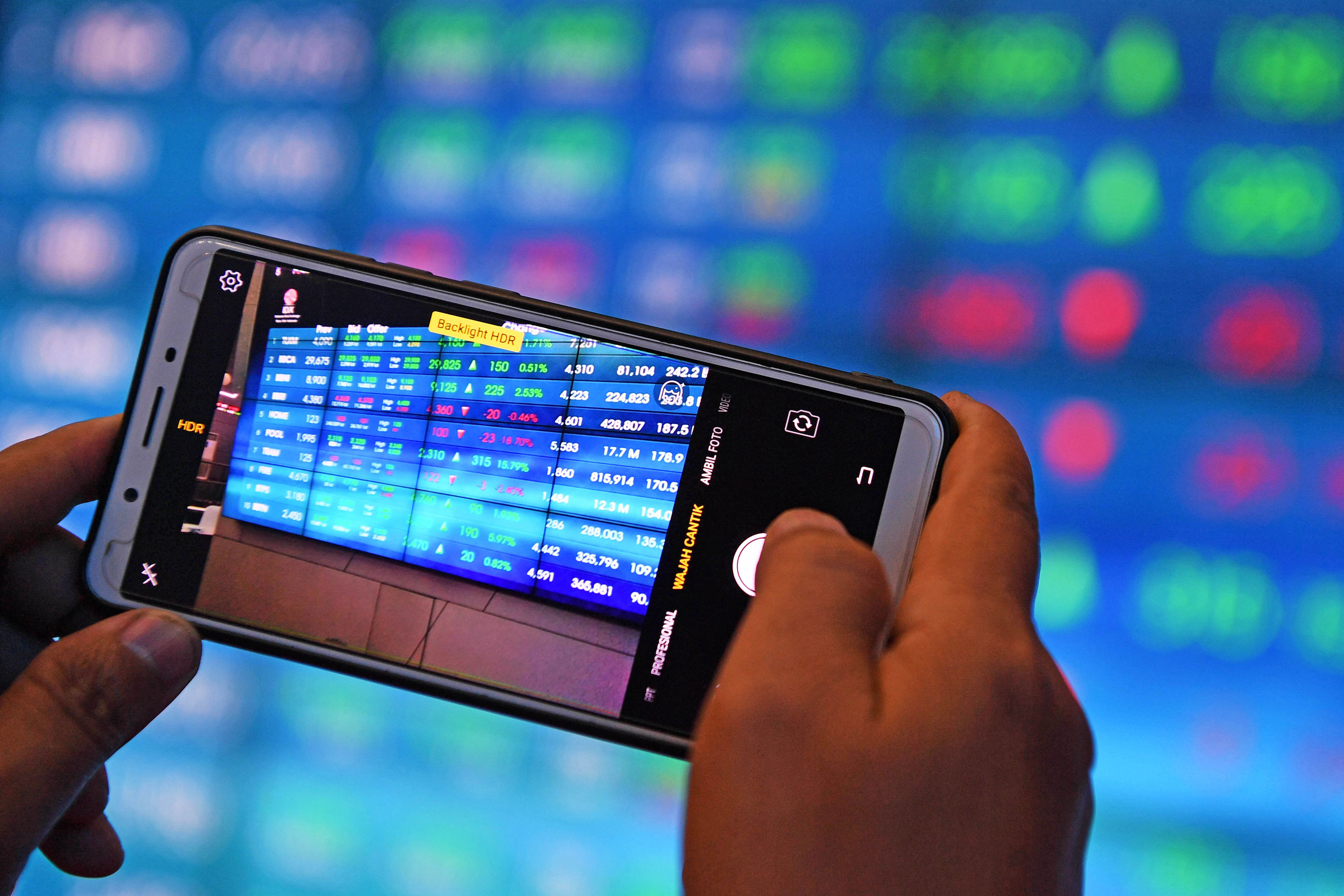 Saham Harry Tanoe (BCAP) dan Hermanto Tanoko (CLEO) Masuk Indeks Baru FTSE