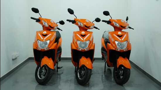 E-bike feeder service to improve metro connectivity