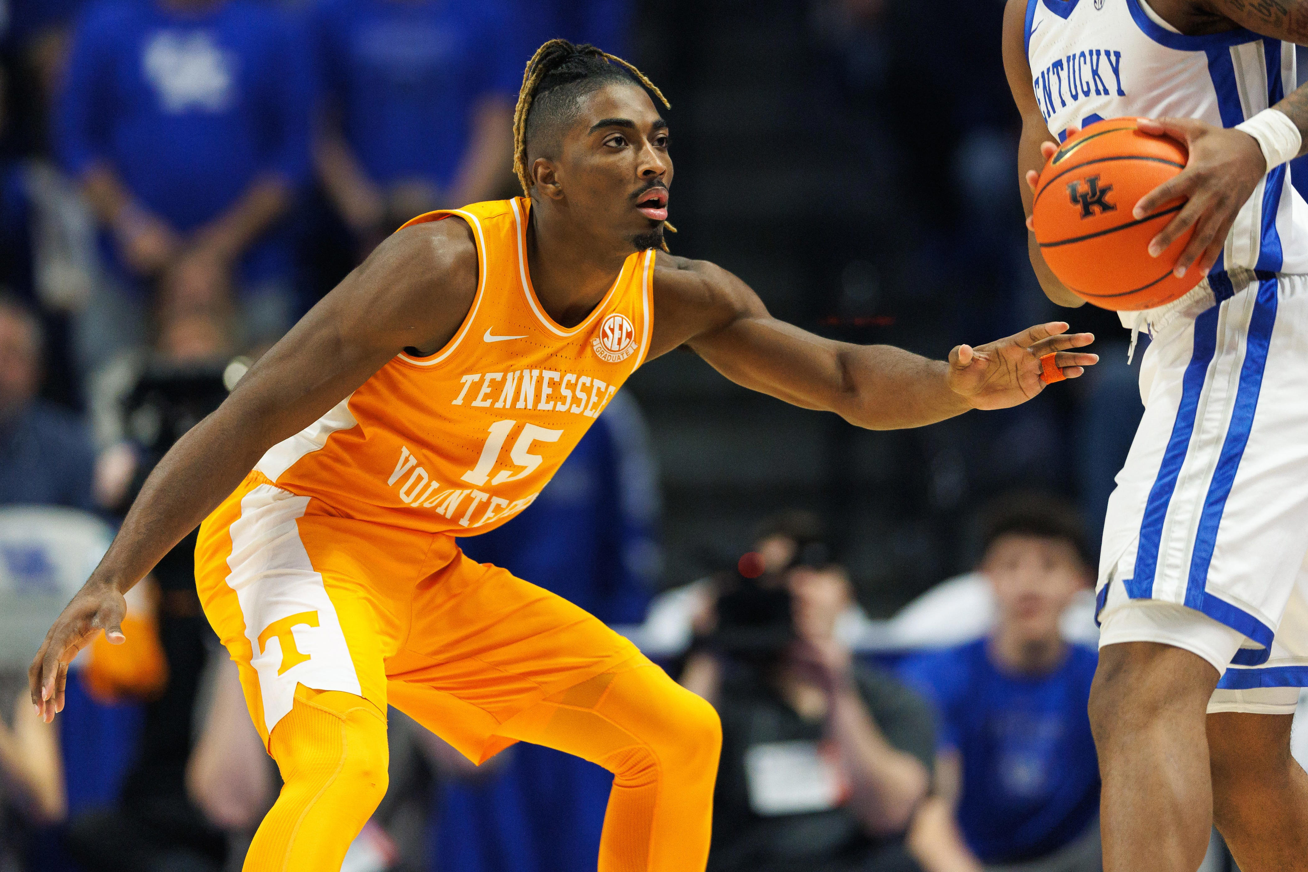 Tennessee basketball vs Kentucky score today: Vols swept by Wildcats ...
