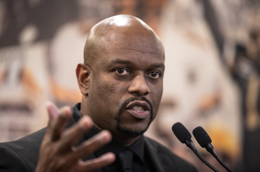 Edmonton Elks sign 6 players on opening day of CFL free-agency