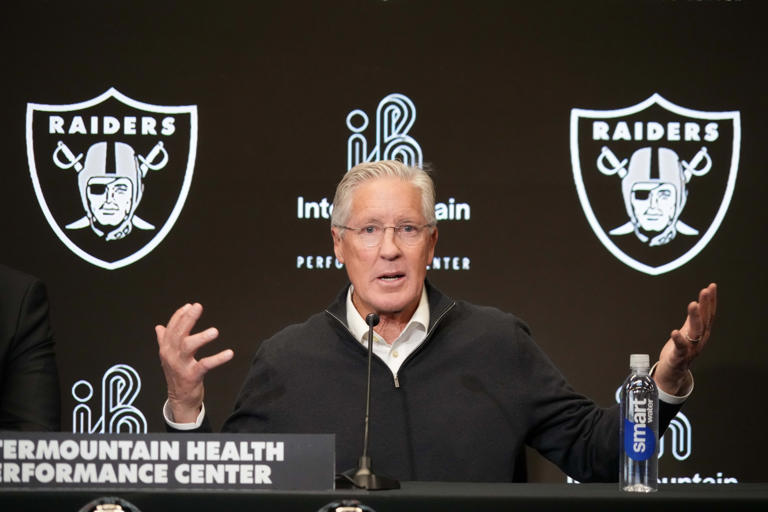 Raiders Officially Announce 2025 Coaching Staff Raiders Officially Announce 2025 Coaching Staff