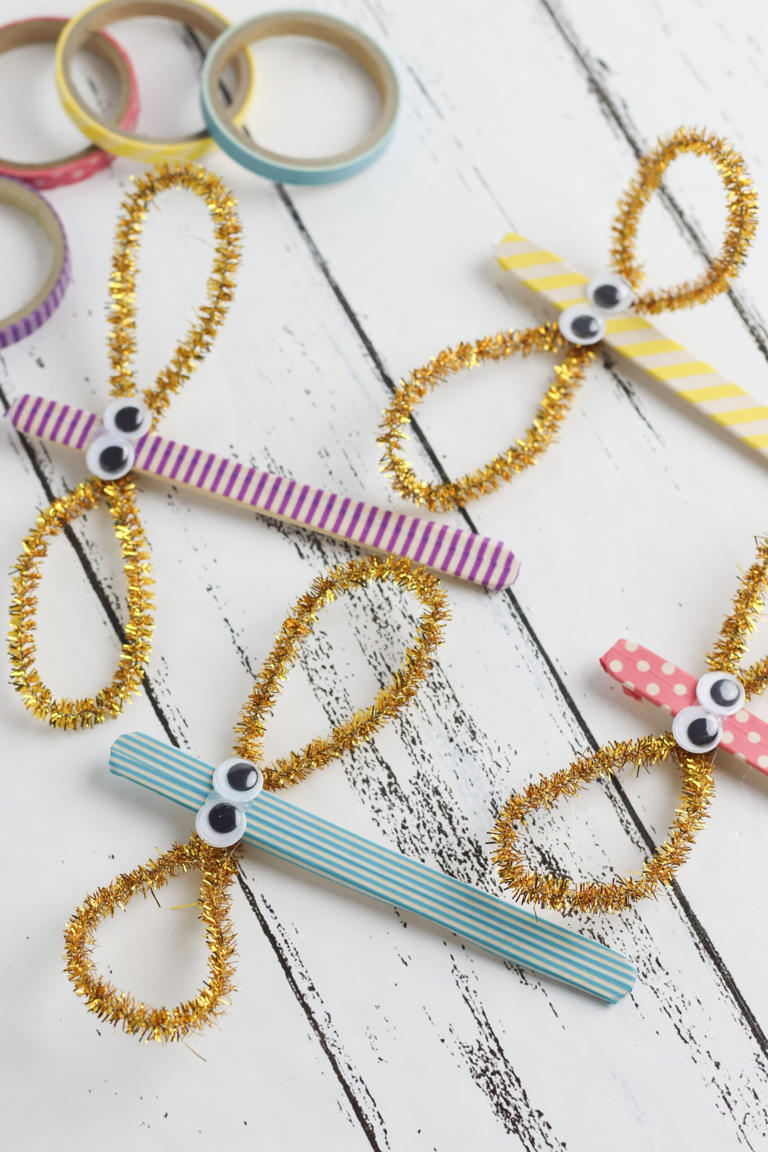 Popsicle Stick Dragonflies