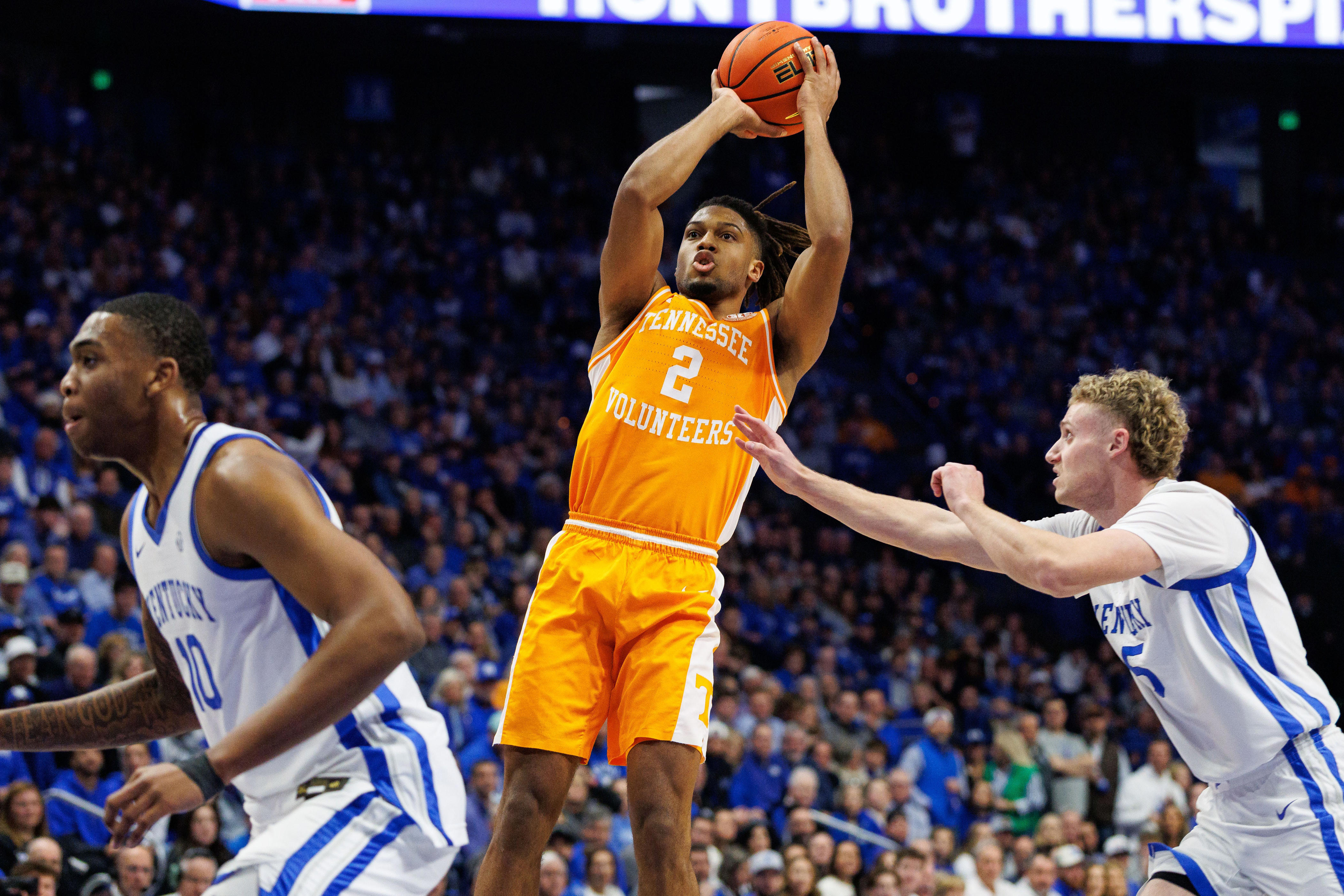 What went wrong for Tennessee basketball at Kentucky in final minutes ...