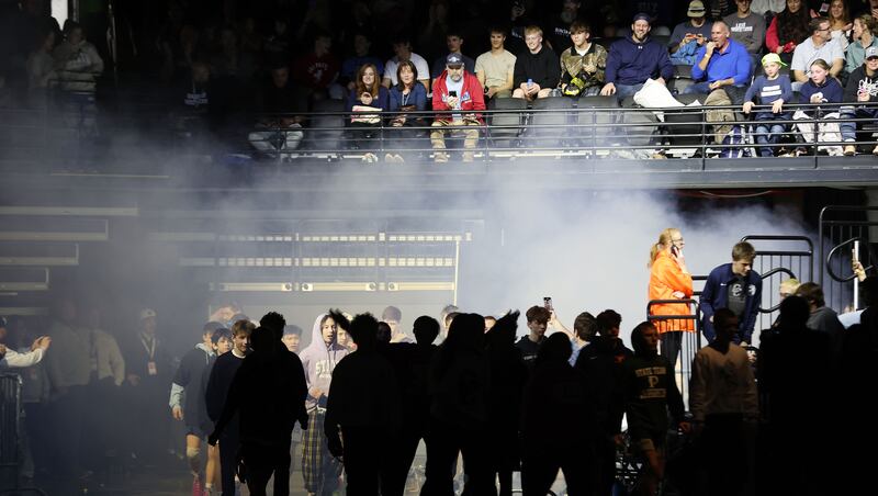 High school boys wrestling: 5A/4A state tournament Day 1 recap — Uintah ...