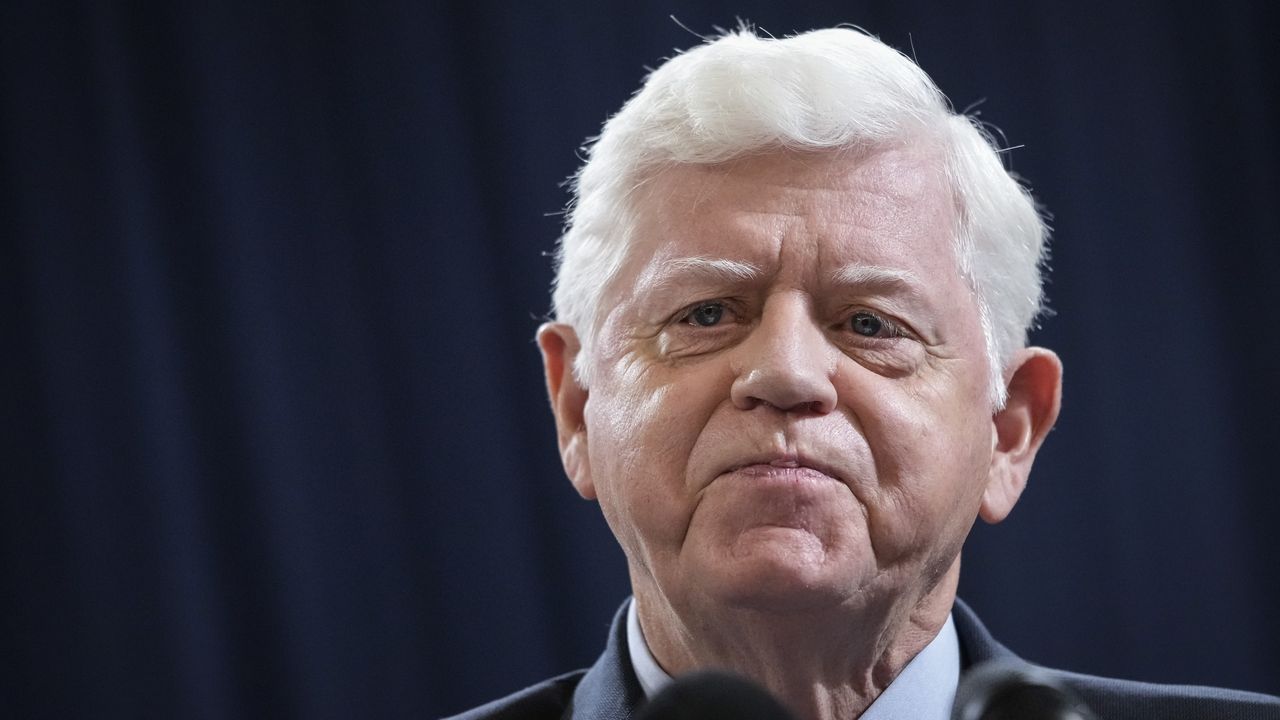 Rep. John Larson says "partial seizure" caused him to freeze up during ...