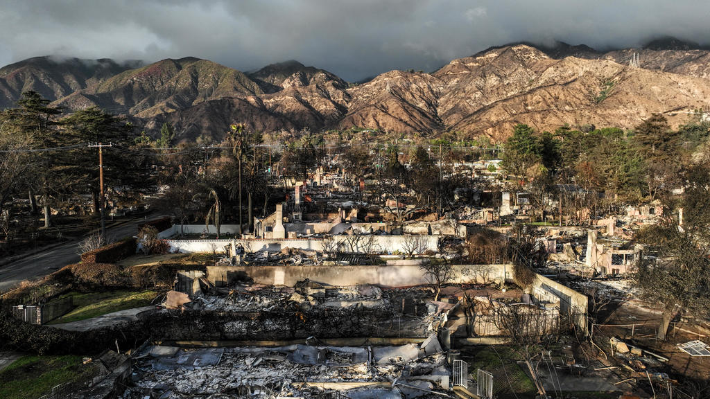 Eaton Fire burn scar residents prepare for potential debris flows