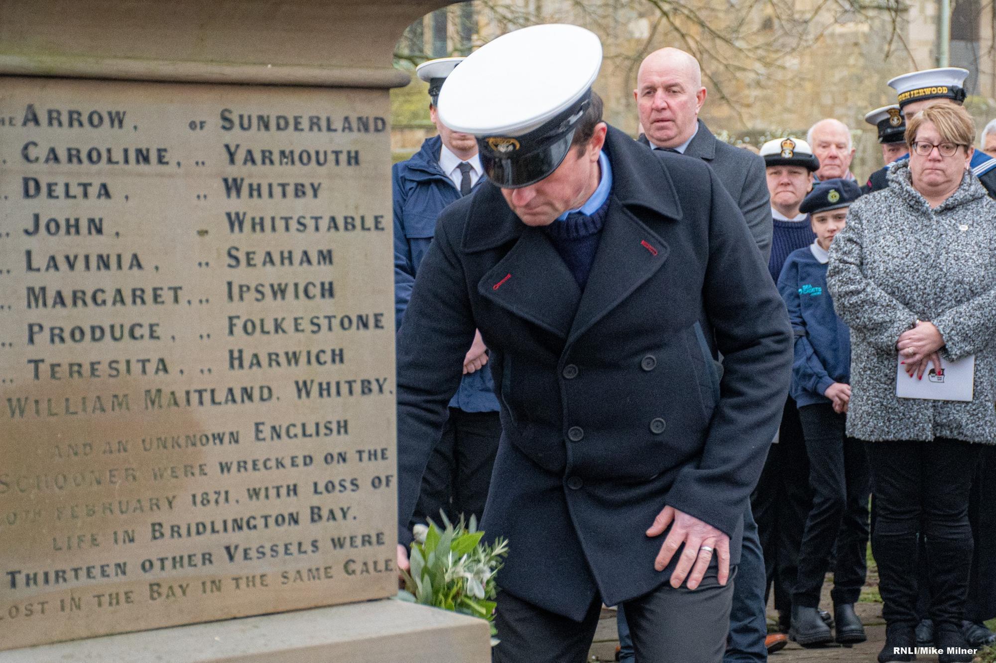 Bridlington RNLI crew and town residents remember the Great Gale at ...