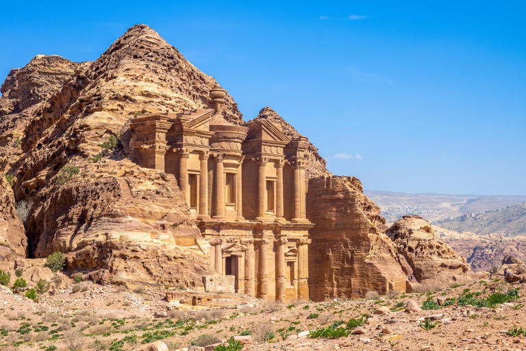 What are the seven wonders of the world? How to visit the sites on the ...