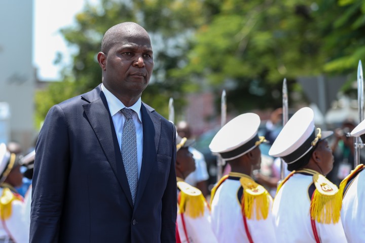 PR moçambicano pede à polícia respostas face ao terrorismo e “caos” das ...