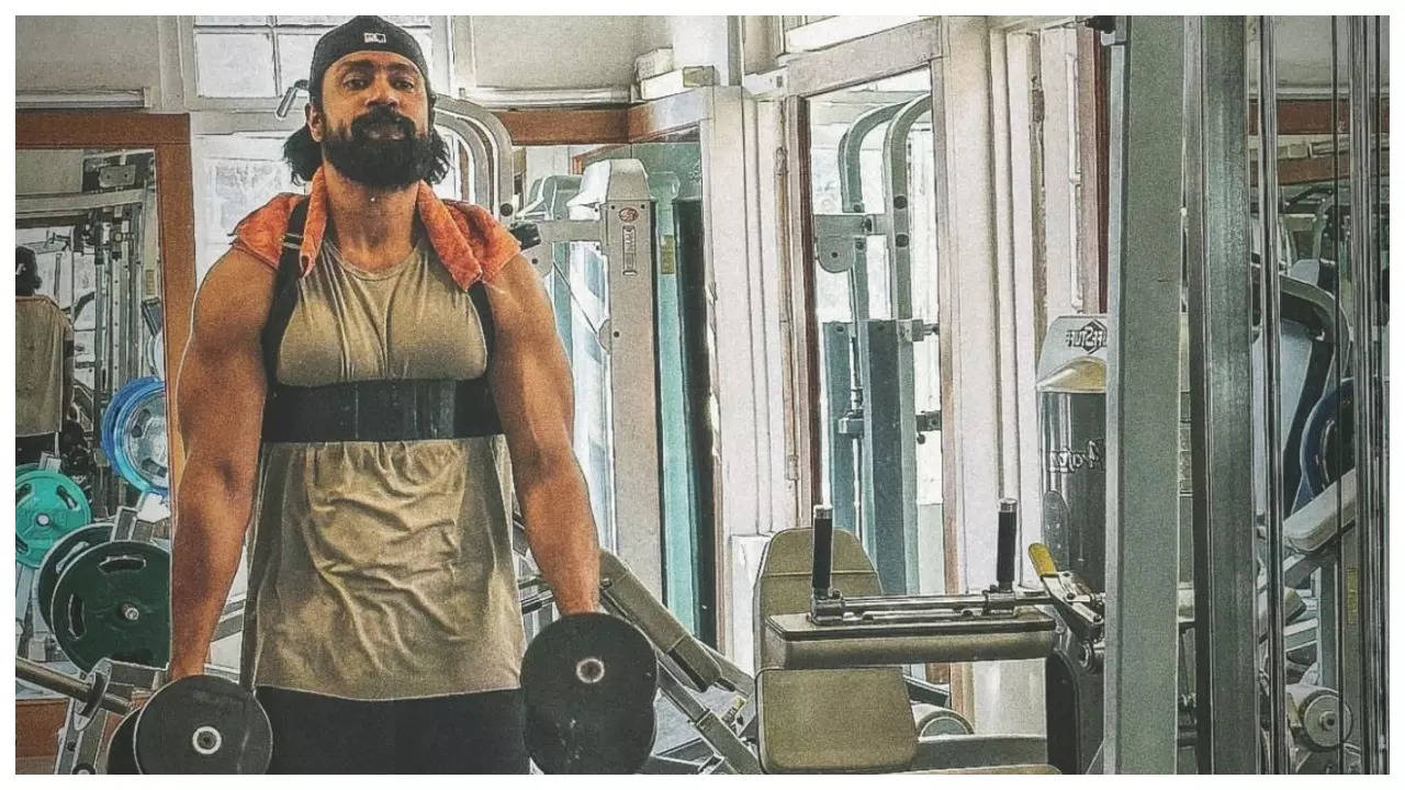 Vicky Kaushal's incredible transformation for 'Chhava' post injury: 'He ...