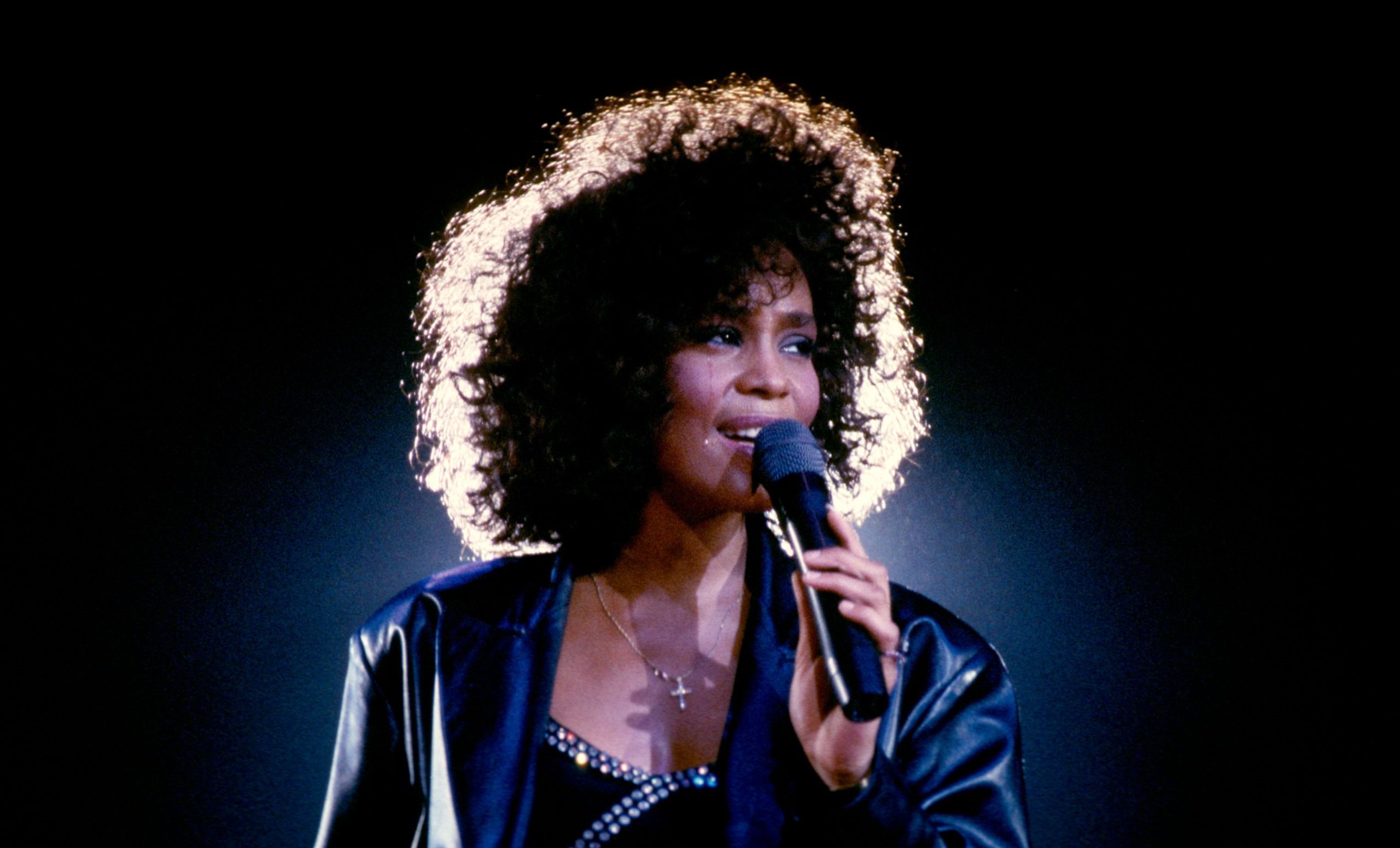 Sounds of silence: singers who lost their voices