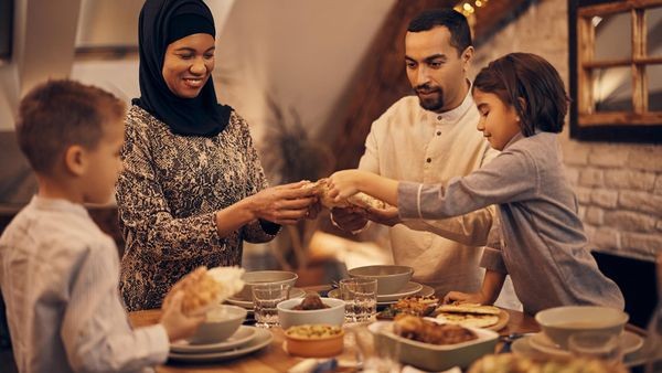 Zuckerfest: Das wird am Ende des Ramadan gefeiert