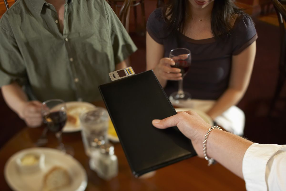 The Most Annoying Things Couples Do At Restaurants, According To Servers