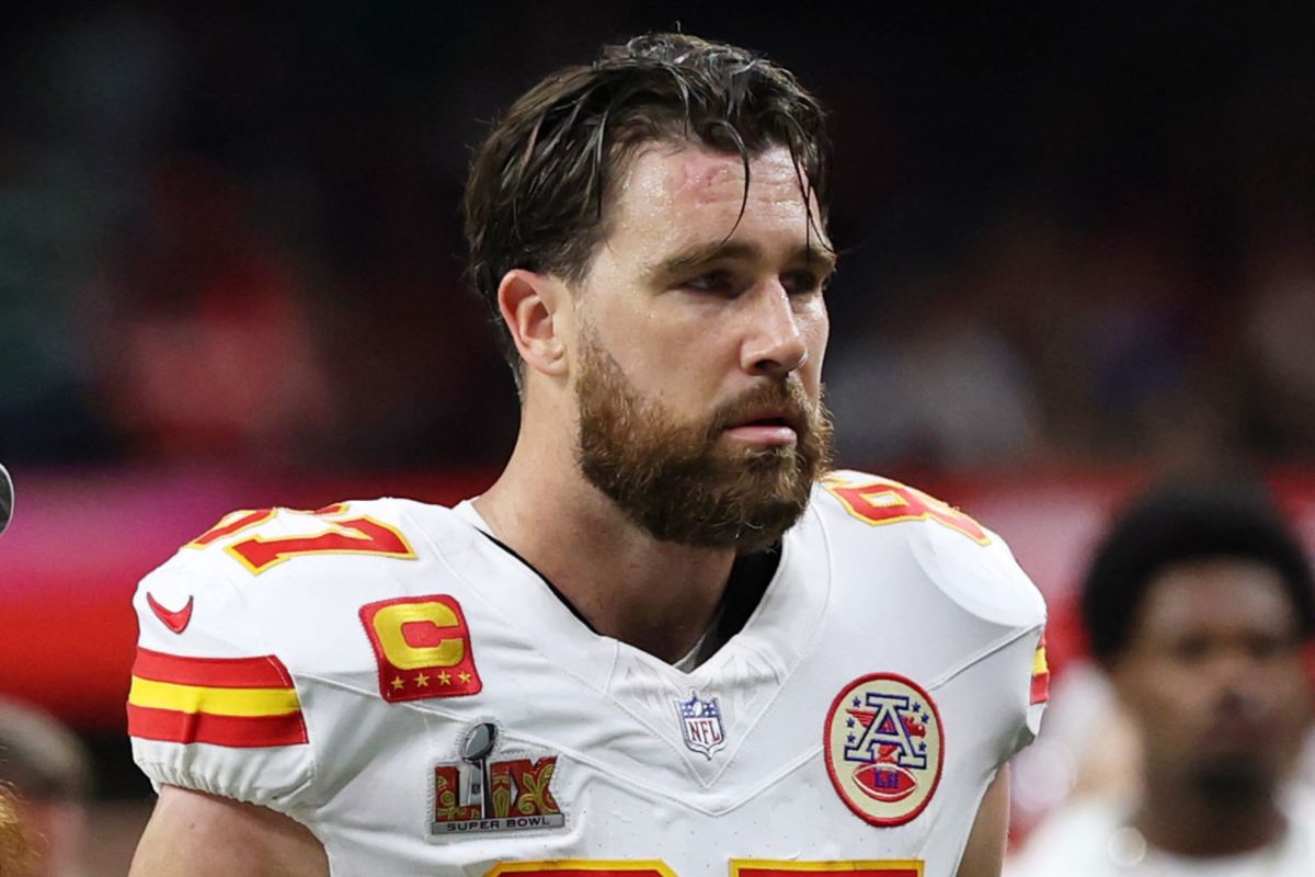 Travis Kelce Reacts to Jason Kelce's Emotional Response to Chiefs ...