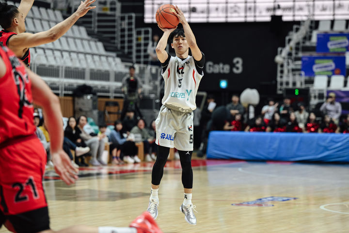 프로농구 KT, EASL 최종전서 유종의 미…필리핀 산미겔 제압