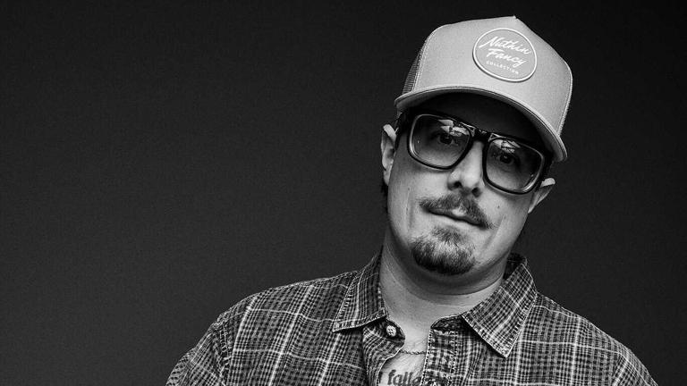 Optical Illusion IQ Test: Find the different bird in 5 seconds!