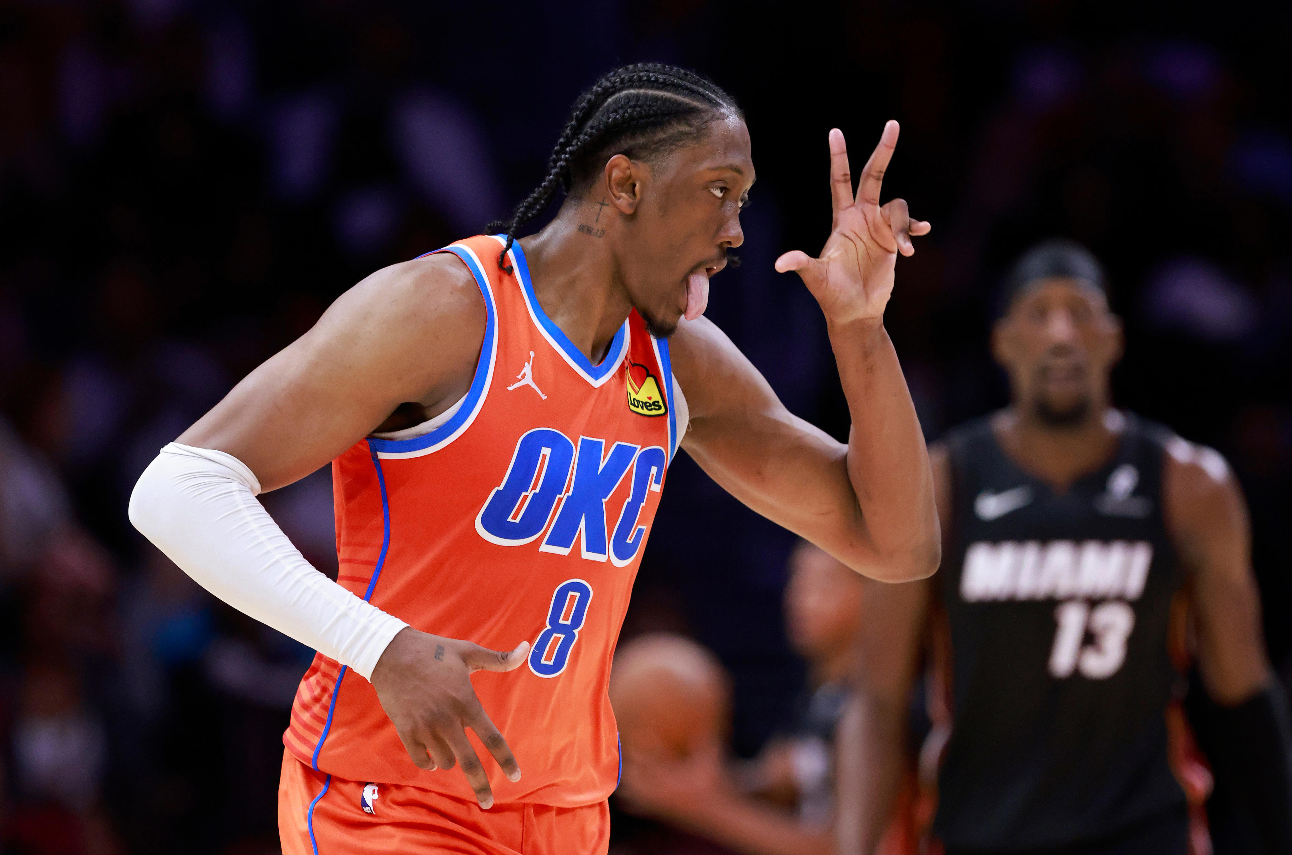 Miami Heat at Oklahoma City Thunder odds, picks and predictions