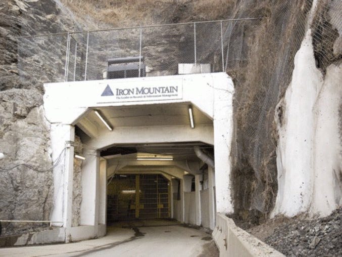 OPM says it can now process pensions digitally, as DOGE targets bizarre ...