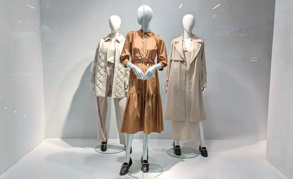 13 Creepy Objects Left Behind in Old Theaters