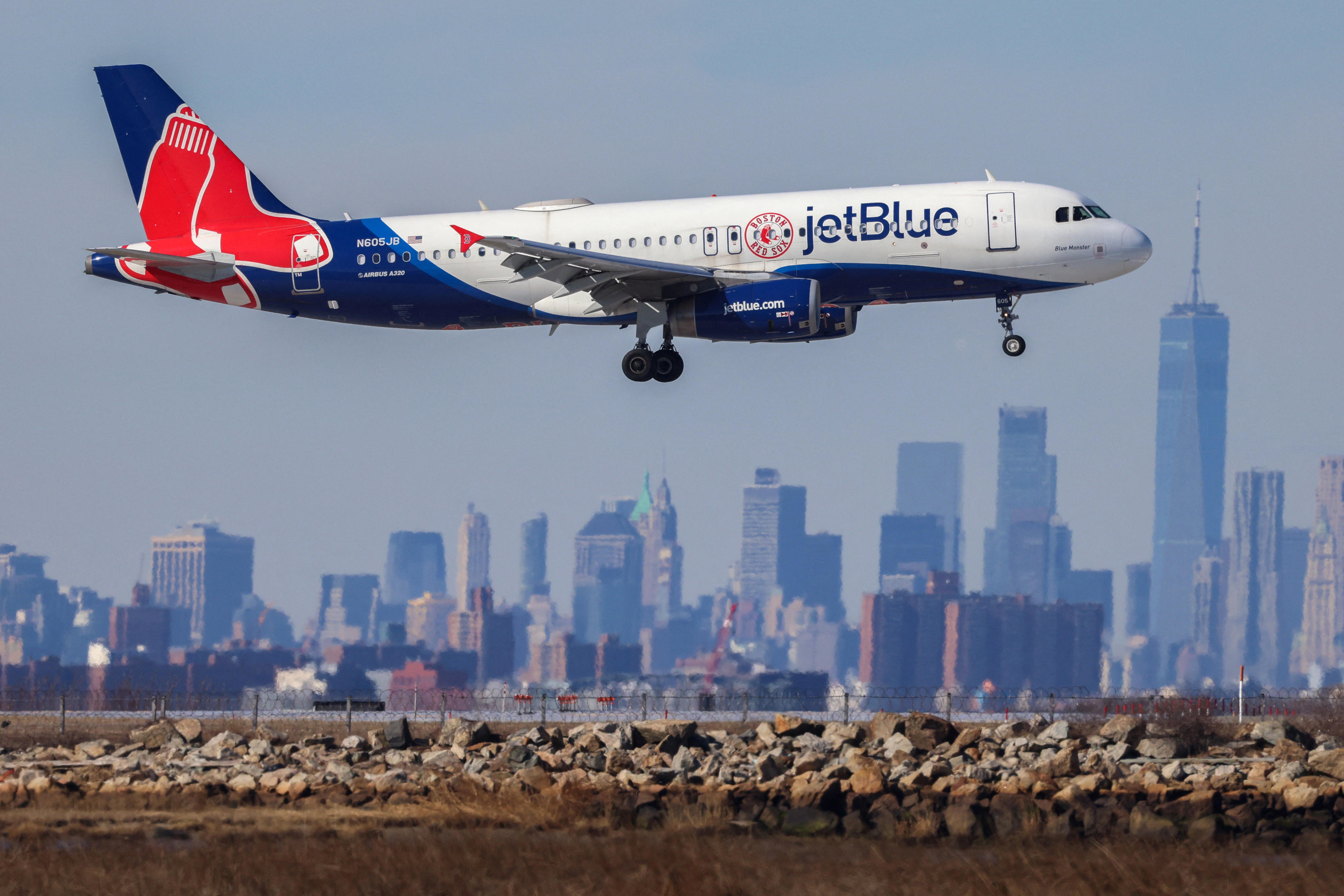 JetBlue sale has $25 flights from NYC to Nashville, Charleston and more ...