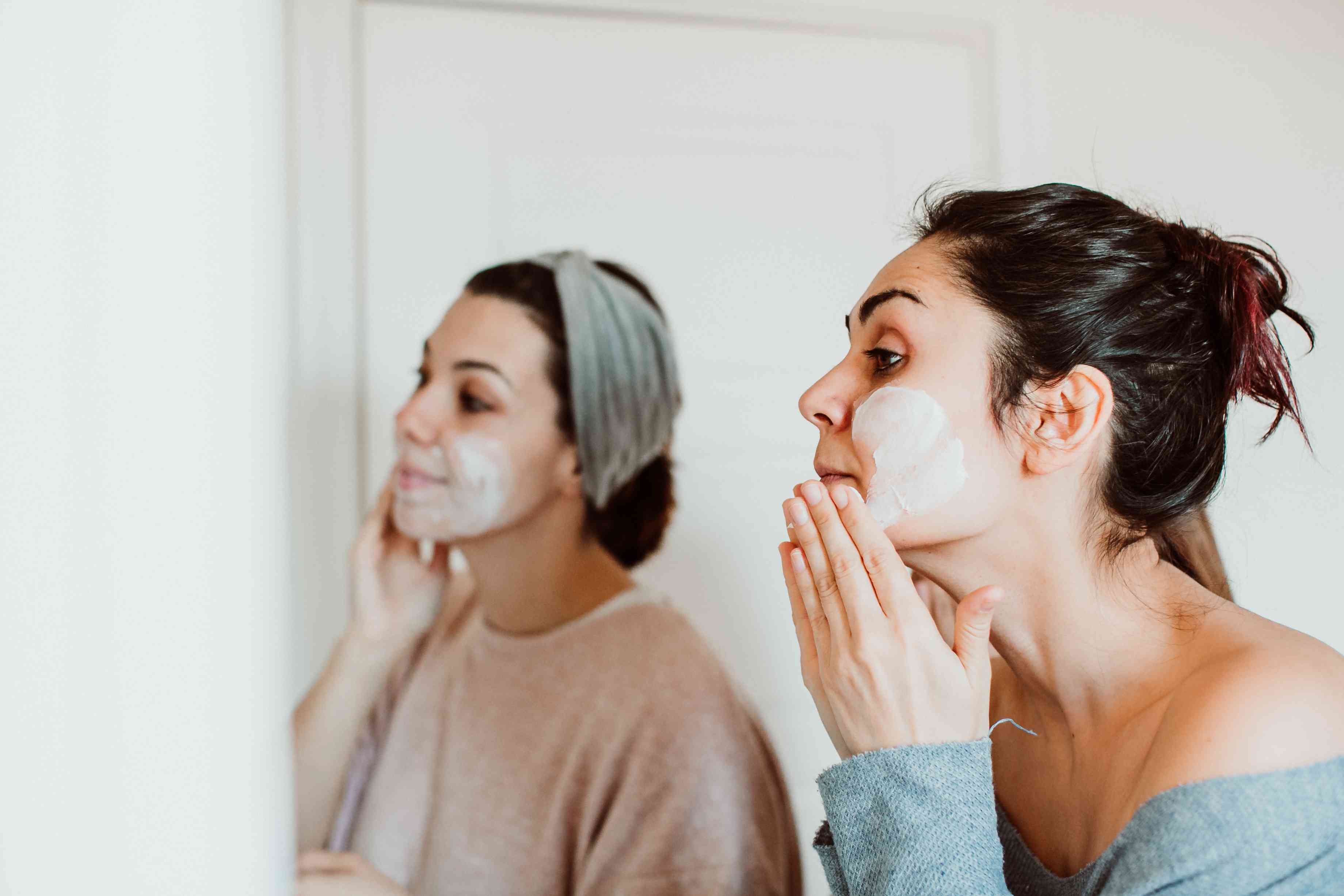 Why non-comedogenic products are great for acne-prone skin