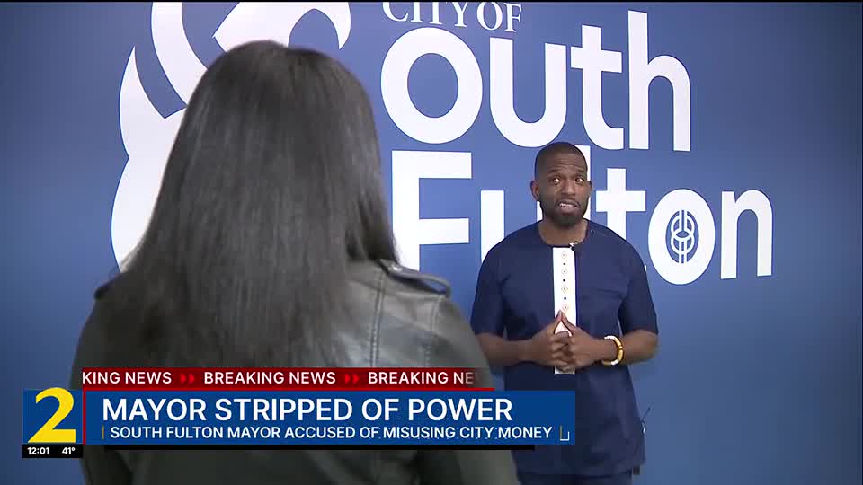 South Fulton mayor stripped of most duties, must return expensive items ...
