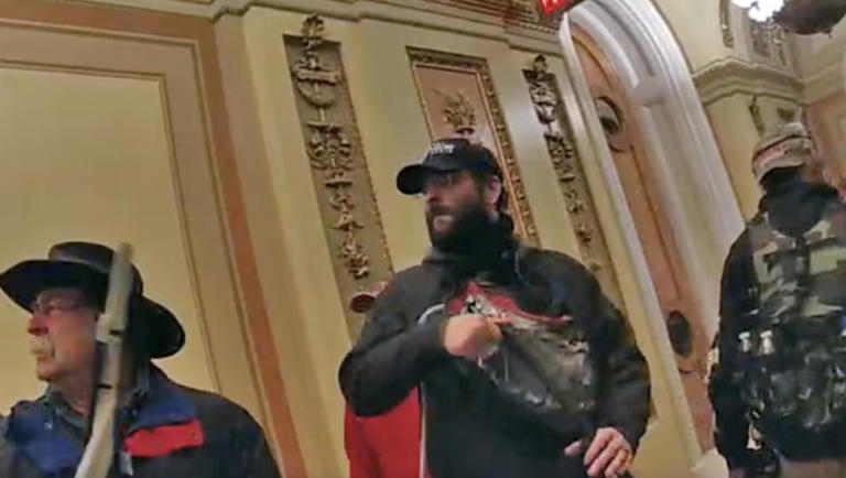 Capitol Rioter Insists That Charges Accusing Him of Bringing Guns Near ...