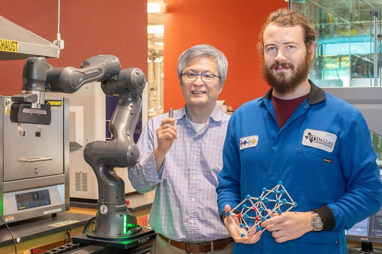 Engineers identify key obstacle to longer-lasting batteries