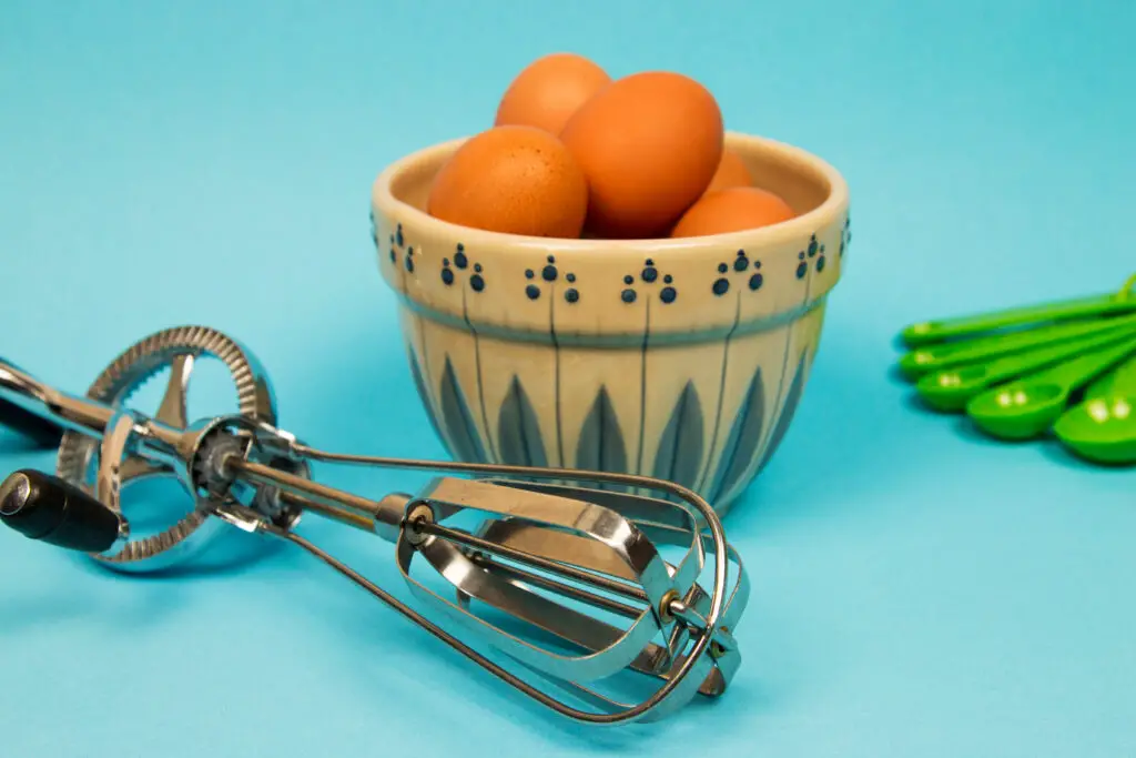 16 Forgotten Chores Kids Once Did Before Breakfast