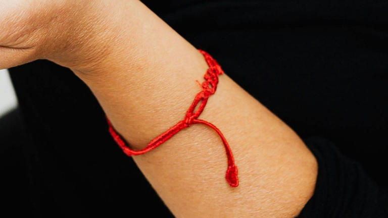 The Mystical and Spiritual Meaning of Wearing a Red Bracelet on Your ...